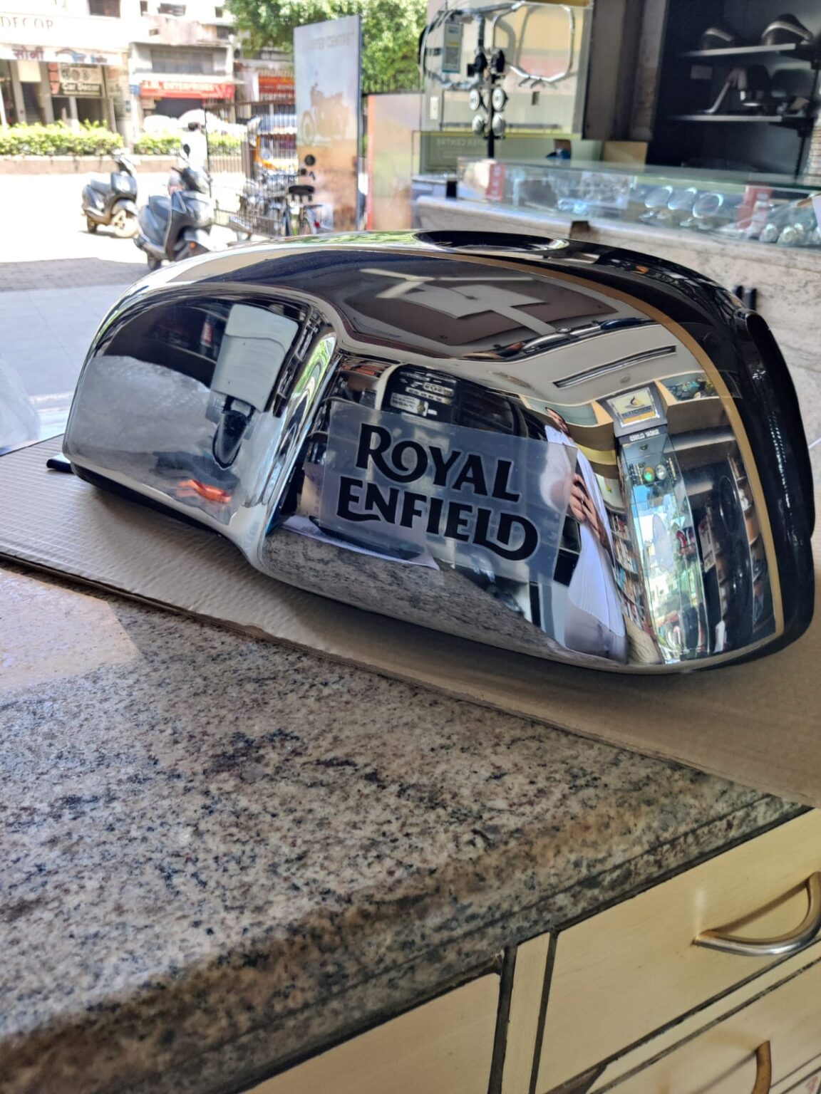 Mr Clean GT 650 Chrome Tank – BS4/BS6 | Royal Enfield