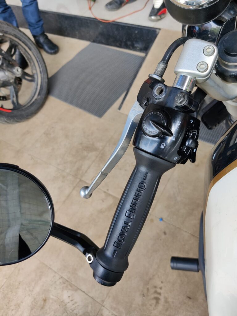 SUPER METEOR 650 METAL SWITCHES - PAIR - Throttle&thump