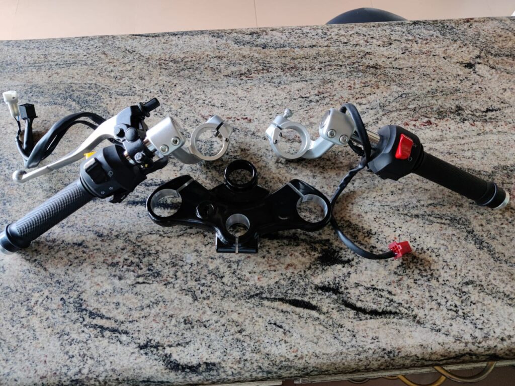 GT 650 HANDLE KIT CONVERSION - BS4 & BS6 VERSION - Clip ons - Throttle ...